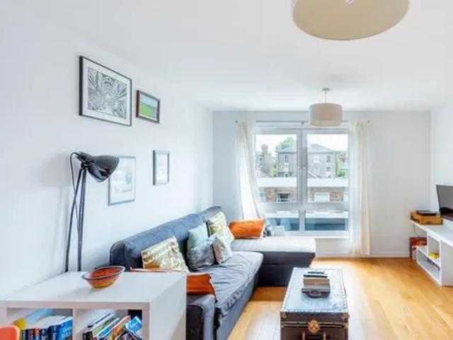 Effra Parade, London, SW2 1PF, United Kingdom | 1 bed apartment for rent #115917740 | Rentberry