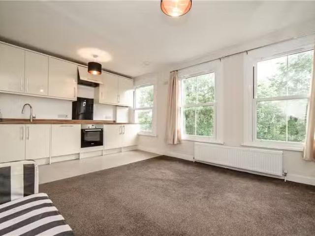 Effra Road, London, SW2 1DE