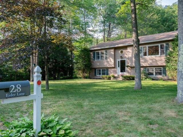 Eider Ln, Topsham, Home For Sale