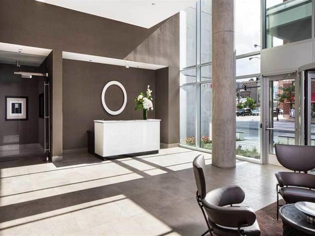 Eight O Five Studio Apartment for Rent at 805 N La Salle Dr, Chicago, IL 60610 Near North Side