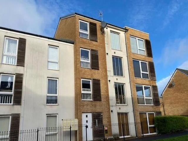 Eighteen Acre Drive, Patchway, 2 Bedroom Flat