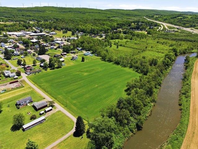Eighth Ave, Meyersdale, PA 15552