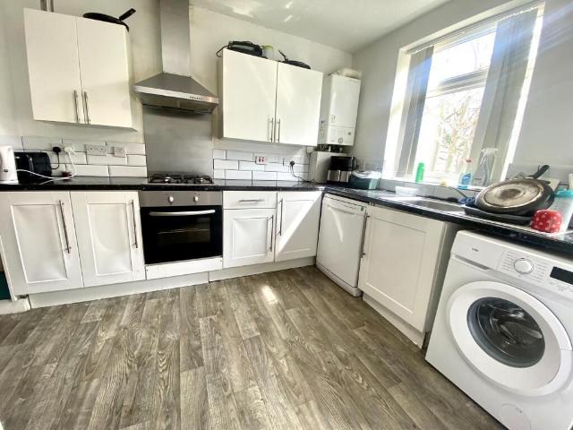 Eighth Avenue, Bristol BS7, 3 bed terraced house to rent, £2,200 pcm | PrimeLocation