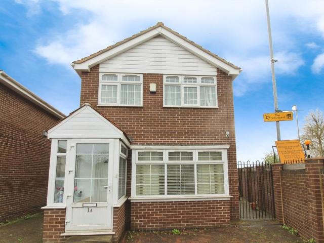 Eightlands Lane, Bramley LS13, Room to rent, £630 pcm | PrimeLocation