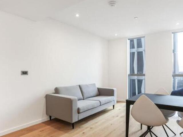 Eighty Eight Wood Lane, White City, 1 Bedroom Flat