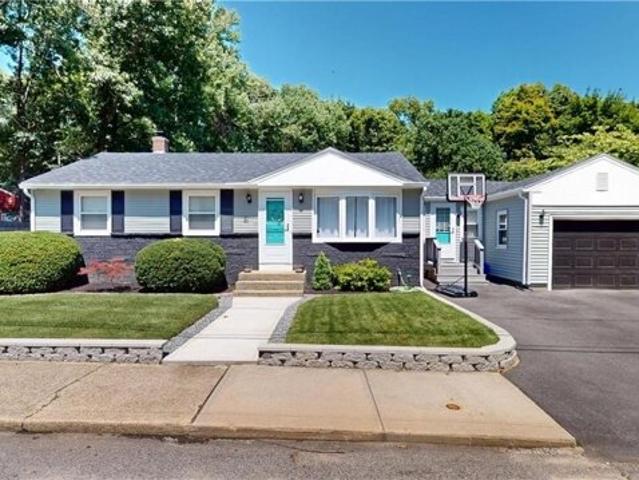 Eileen Dr, Coventry, Home For Sale