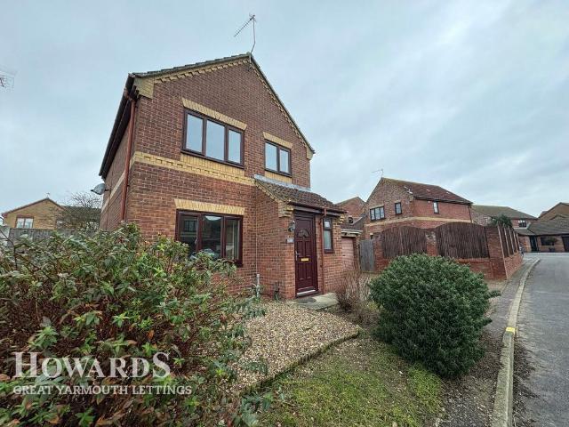 El Alamein Way, Great yarmouth 3 bed detached house to rent £1,275 pcm £294 pw