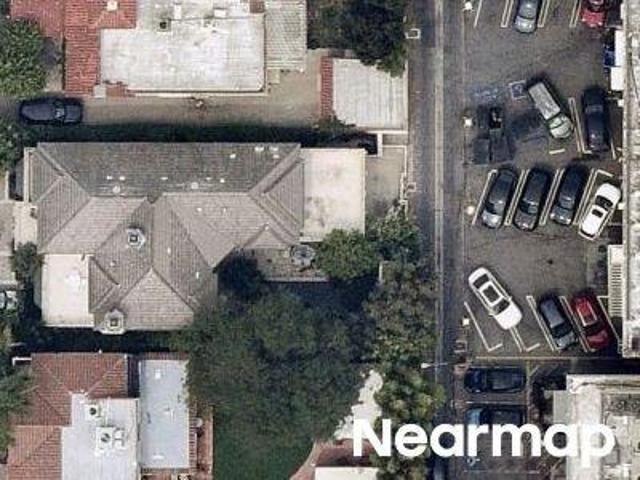 El Camino Dr
