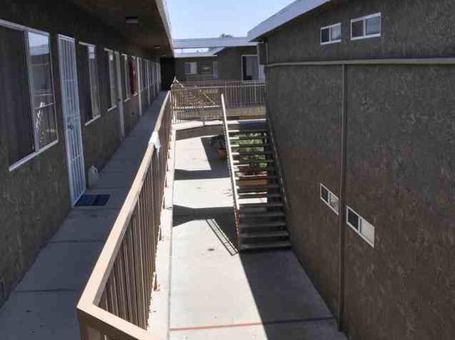 El Capistrano 2 Bedroom Apartment for Rent at 13750 Lemoli Ave, Hawthorne, CA 90250 East Hawthorne