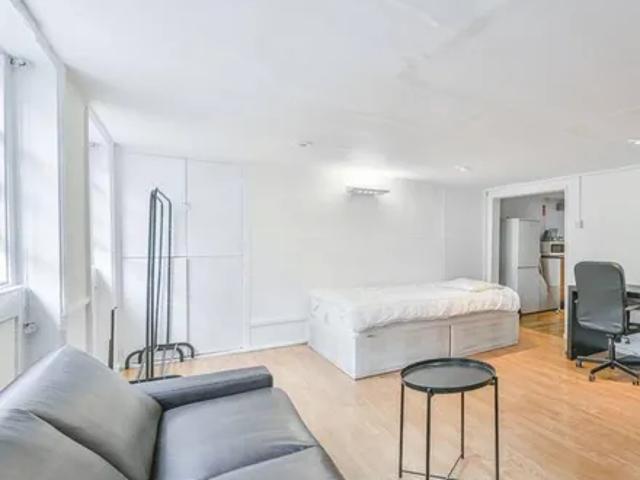 EL&N, Oxford Street, London, W1A 1AB, United Kingdom | Studio apartment for rent #140399035 | Rentberry