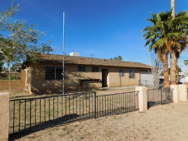 El Paseo Dr