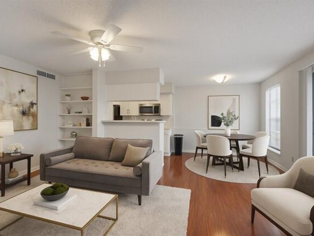 El Paseo St Apt,houston, Condo For Sale