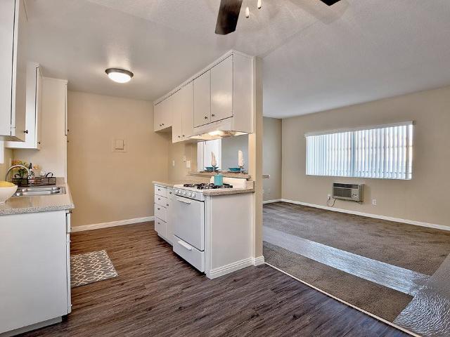EL PATIO 1 Bedroom Apartment for Rent at 321 E Lincoln Ave, Orange, CA 92865