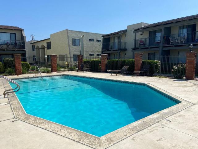 El Presidio Apartments 1 Bedroom Apartment for Rent at 16661 Mcfadden Ave, Tustin, CA 92780 Tustin