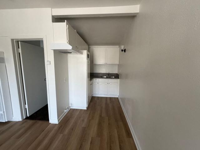 El Segundo 3210 1 Bedroom Apartment for Rent at 3206 El Segundo Blvd, Lynwood, CA 90262 Lynwood