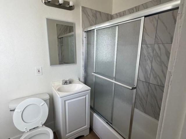 El Segundo 3210 1 Bedroom Apartment for Rent at 3206 El Segundo Blvd, Lynwood, CA 90262 Lynwood