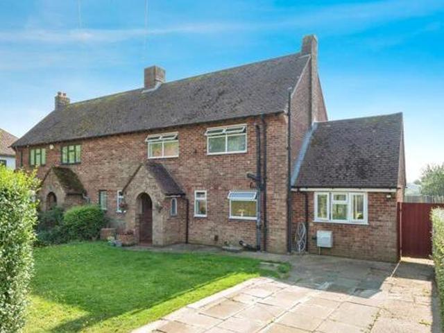 Elmtree Avenue, Cockernhoe, 3 Bedroom Semi detached