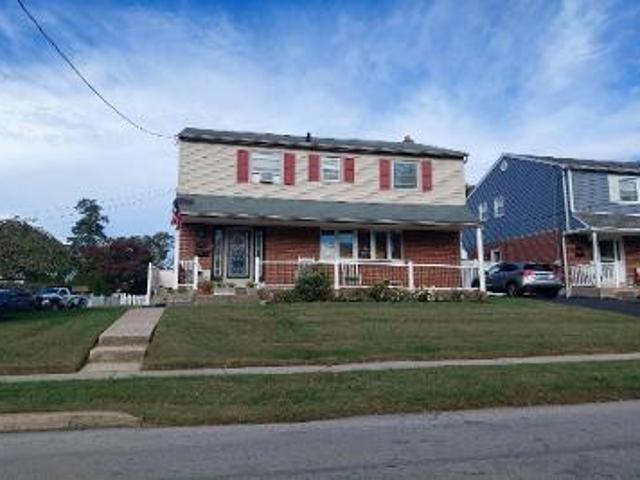 Elmwood Ave