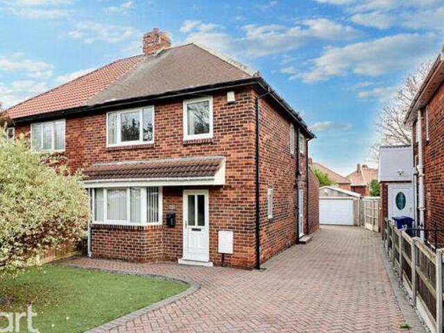 Elmwood Avenue, Woodlands, 3 Bedroom Semi detached
