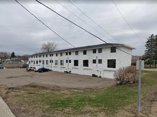 Elmwood Apartments 2 Bedroom Apartment for Rent at 601 8th Ave S, Hopkins, MN 55343