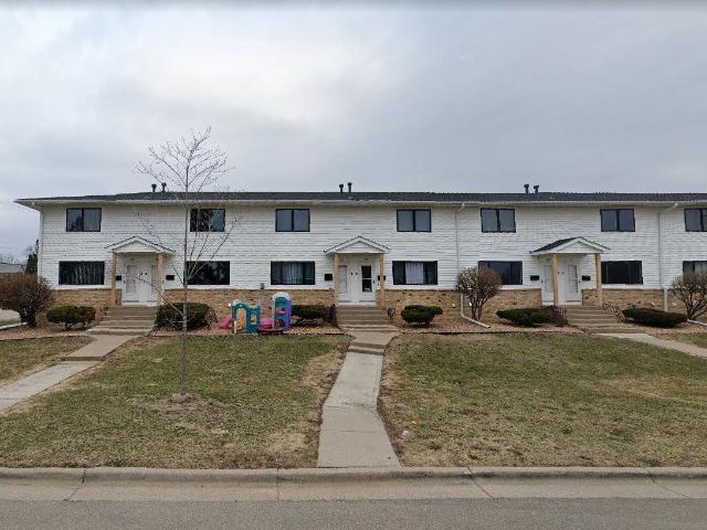 Elmwood Apartments 2 Bedroom Apartment for Rent at 601 8th Ave S, Hopkins, MN 55343