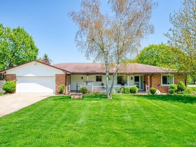 Elmwood Ct, Denmark Township, Home For Sale