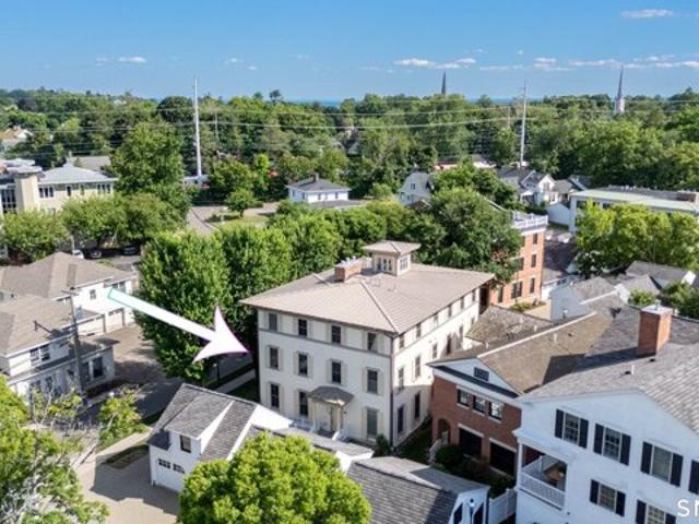 Elmwood Dr Unit,fairfield, Condo For Sale