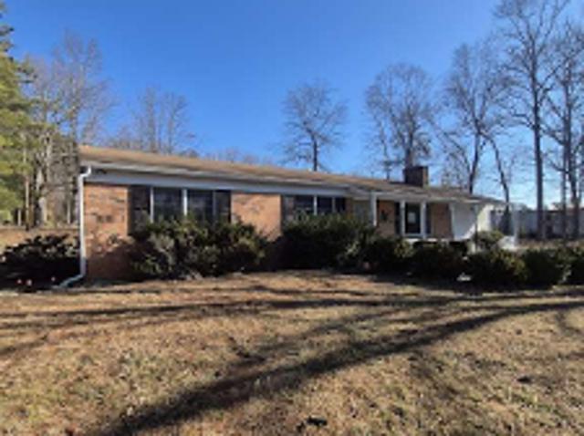 Elmwood Ln