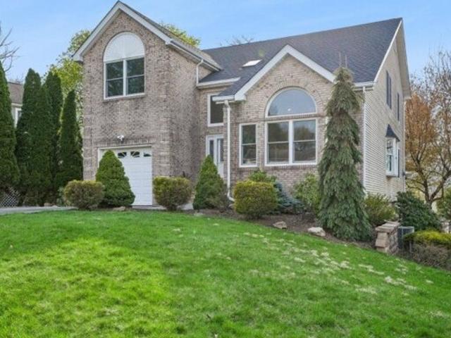 Elmwood Rd, Cedar Grove, Home For Sale