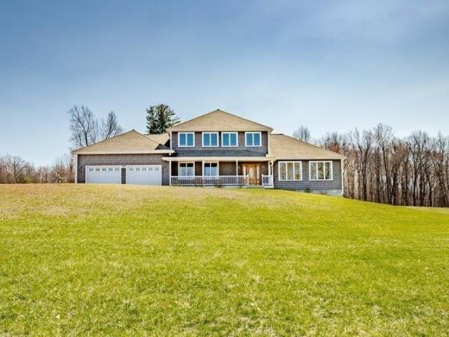Elmwood Rd, Lunenburg, Home For Sale