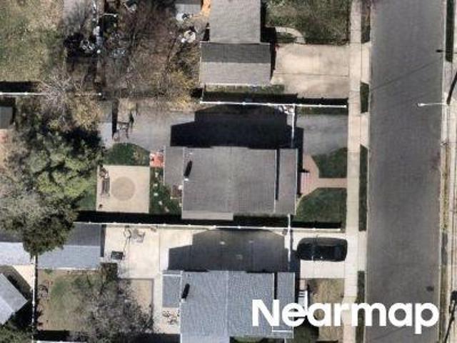 Elmwood St
