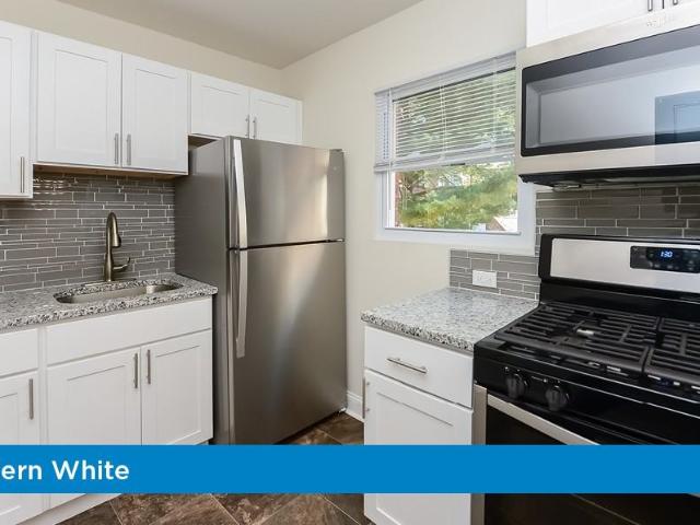 Elmwood Village Apartments and Townhomes 3 Bedroom Apartment for Rent at 24 Mola Blvd, Elmwood Park, NJ 07407