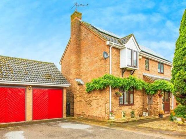 Elm Court, Thrapston, 4 Bedroom Detached