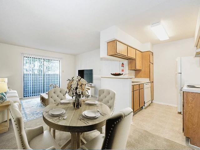 Elm Creek Apartments 1 Bedroom Apartment for Rent at 2911 Sycamore Springs Dr, Houston, TX 77339 Kingwood