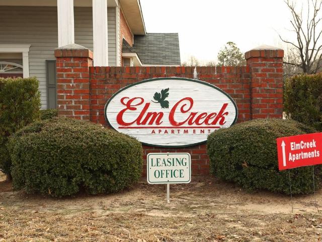 Elm Creek Apartments 2 Bedroom Apartment for Rent at 295 N Lawrence Ave, Cayce, SC 29160 West Columbia