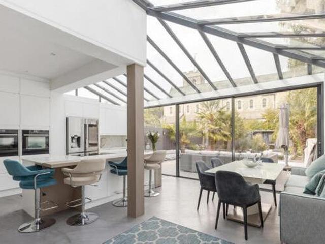 Elm Crescent, London, 4 Bedroom Semi detached