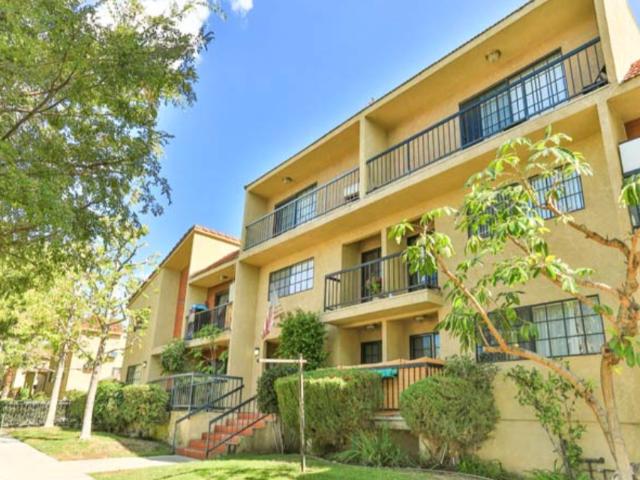 Elm Ave Apartments 2 Bedroom Apartment for Rent at 1140 Elm Avenue #106, Glendale, CA 91201 Grandview