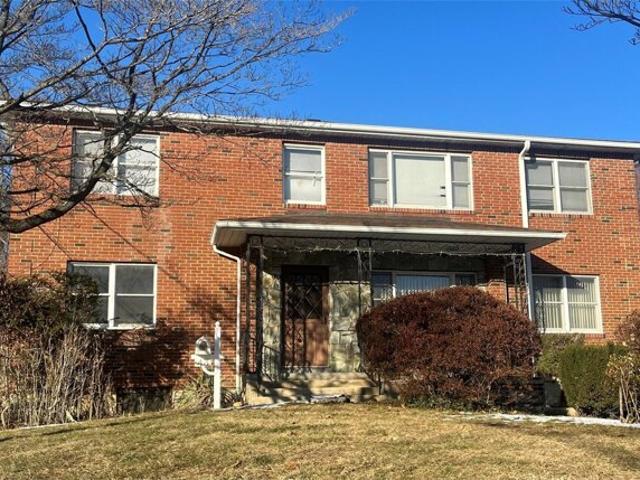 Elm Ave, Glen Cove, Home For Rent