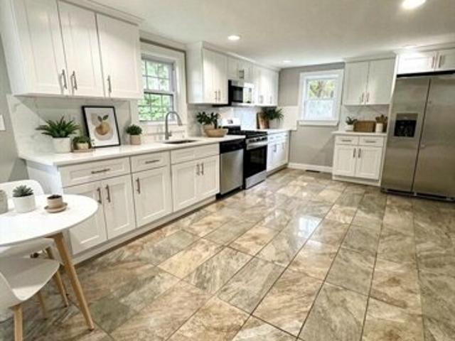 Elm Ave, Holbrook, Home For Sale