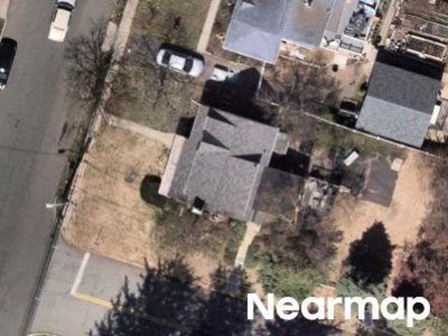 Elm Ave