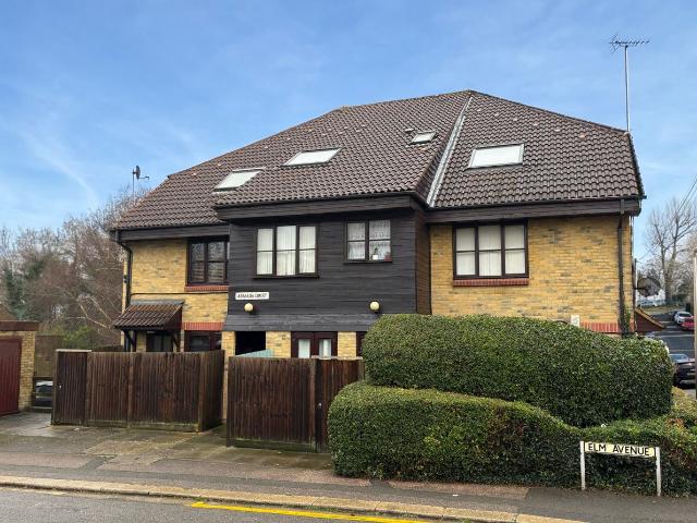 Elm Avenue, Chatham ME4, Studio to rent, £800 pcm | PrimeLocation