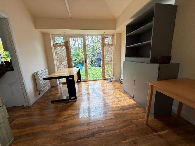 Elm Avenue, Ruislip HA4 3 bed property to rent £2,100 pcm £485 pw