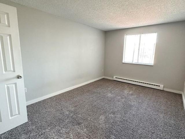 Elm Grove Apartments 1 Bedroom Apartment for Rent at 11852 E 16th Ave, Aurora, CO 80010 North Aurora