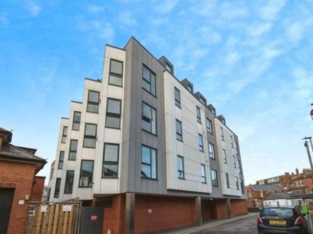 Elm Grove, Exmouth, 2 Bedroom Flat