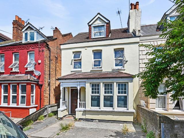 Elm Grove, London NW2, 2 bed flat to rent, £1,850 pcm | PrimeLocation