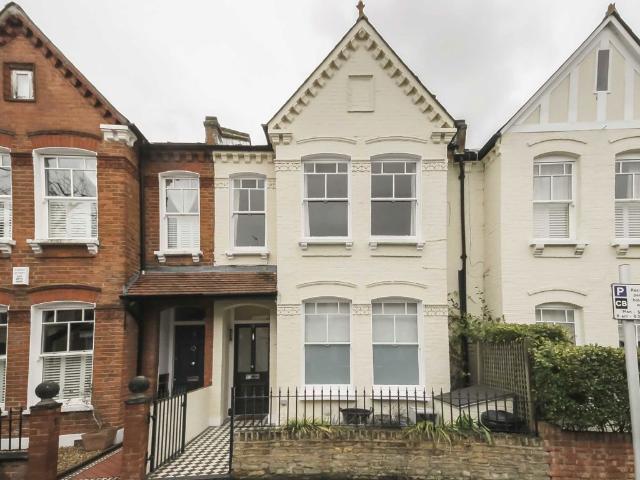 Elm Grove Road, Barnes SW13, 1 bed flat to rent, £1,750 pcm | PrimeLocation
