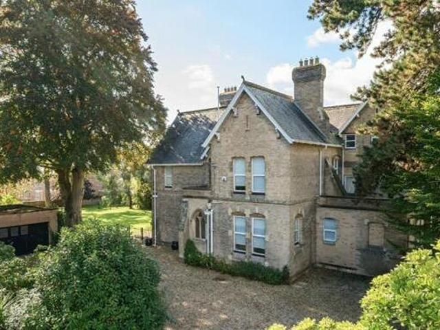 Elm Grove, Taunton, 8 Bedroom Detached