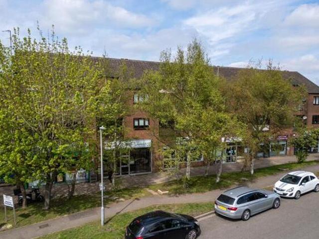 Elm Farm Road, Aylesbury, 2 Bedroom Property