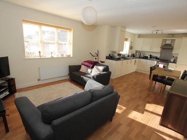 Elm House, Ewloe Heath 2 bed apartment to rent £900 pcm £208 pw