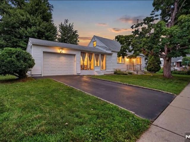 Elm Hill Rd, Clifton, Home For Sale